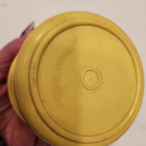 Tupperware Vintage Mustard Yellow Retro 70's Nesting Measuring Cups Set ...