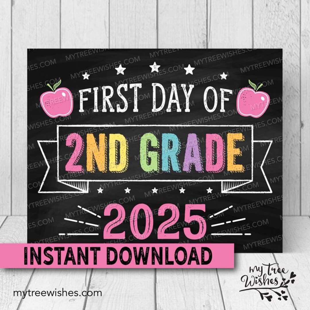 First Day of School Chalkboard Sign - First Day of School Printable ...
