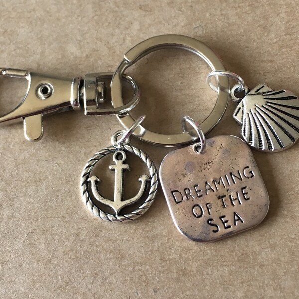 Sea Shell Keychain - Etsy
