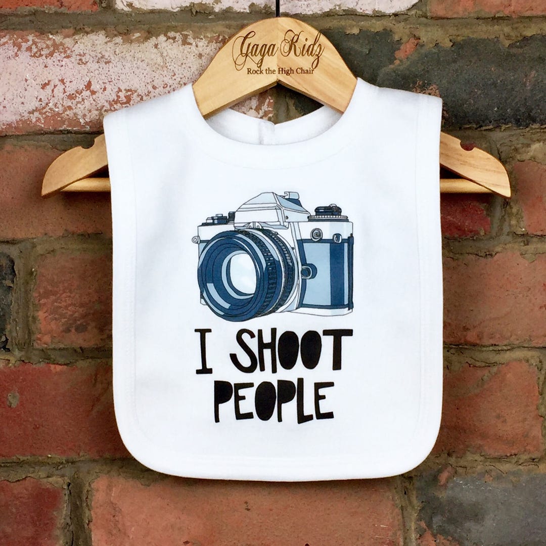 I Shoot People Baby Bib: Photographer Gift, Camera Design - Etsy