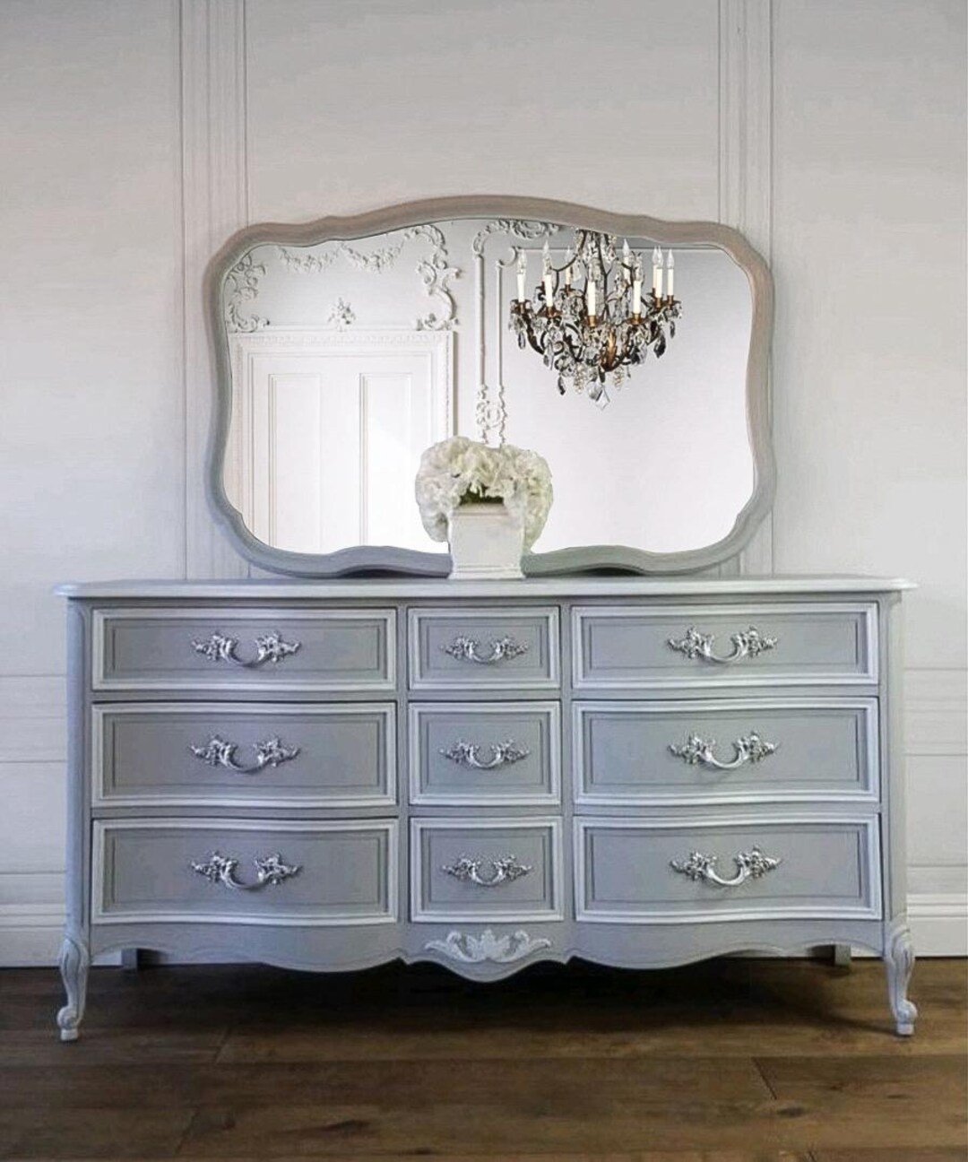 AVAILABLE! Free Shipping! French Provincial Vintage 9 Drawer Dresser ...