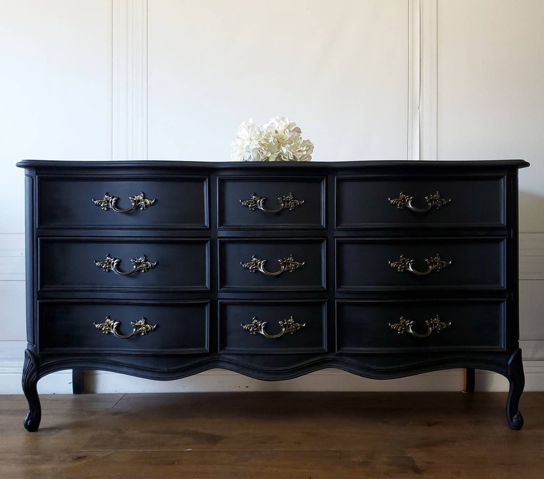 SIMILAR AVAILABLE! Free Shipping! French Provincial Vintage 9 Drawer ...