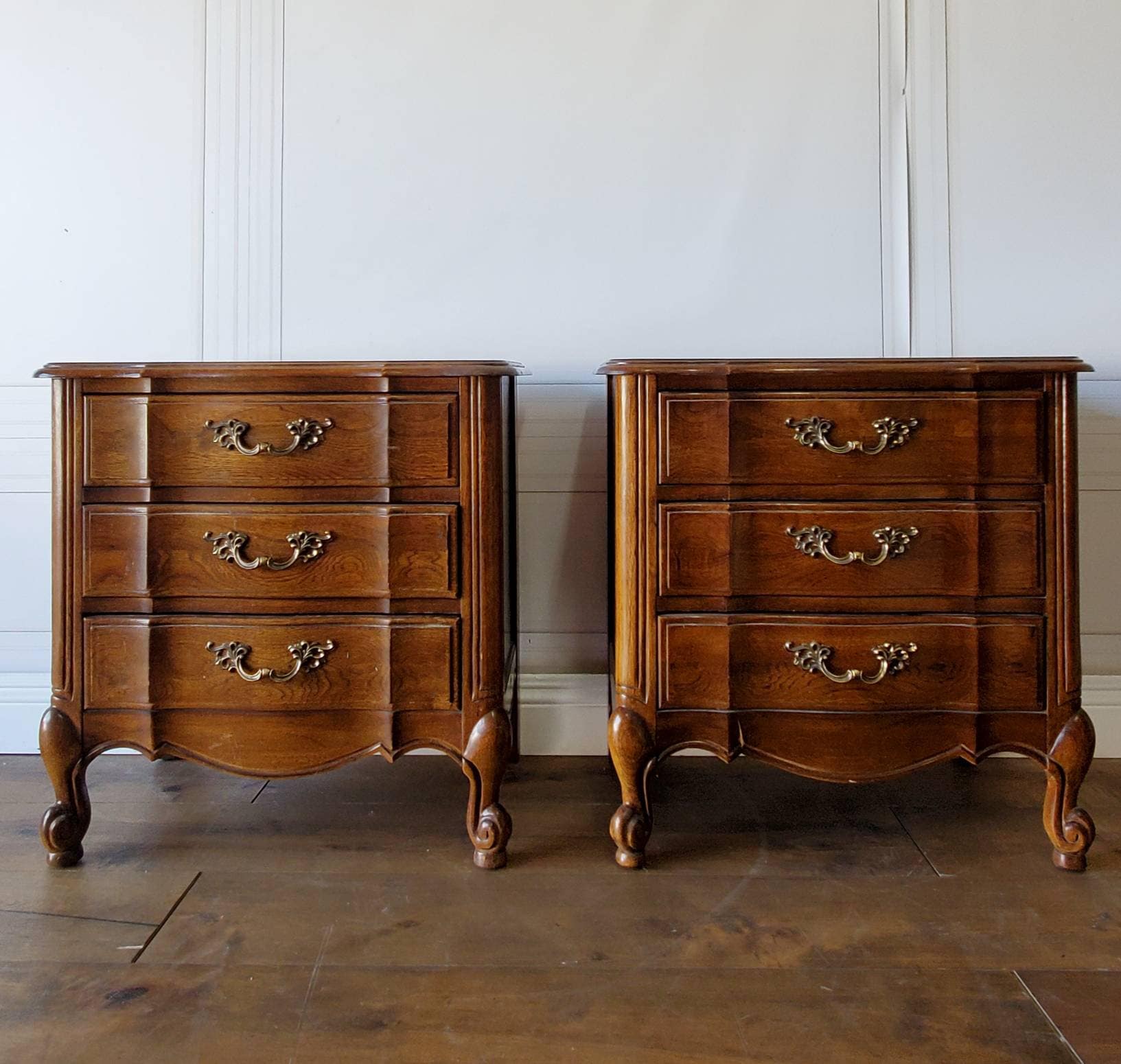 Thomasville nightstand store