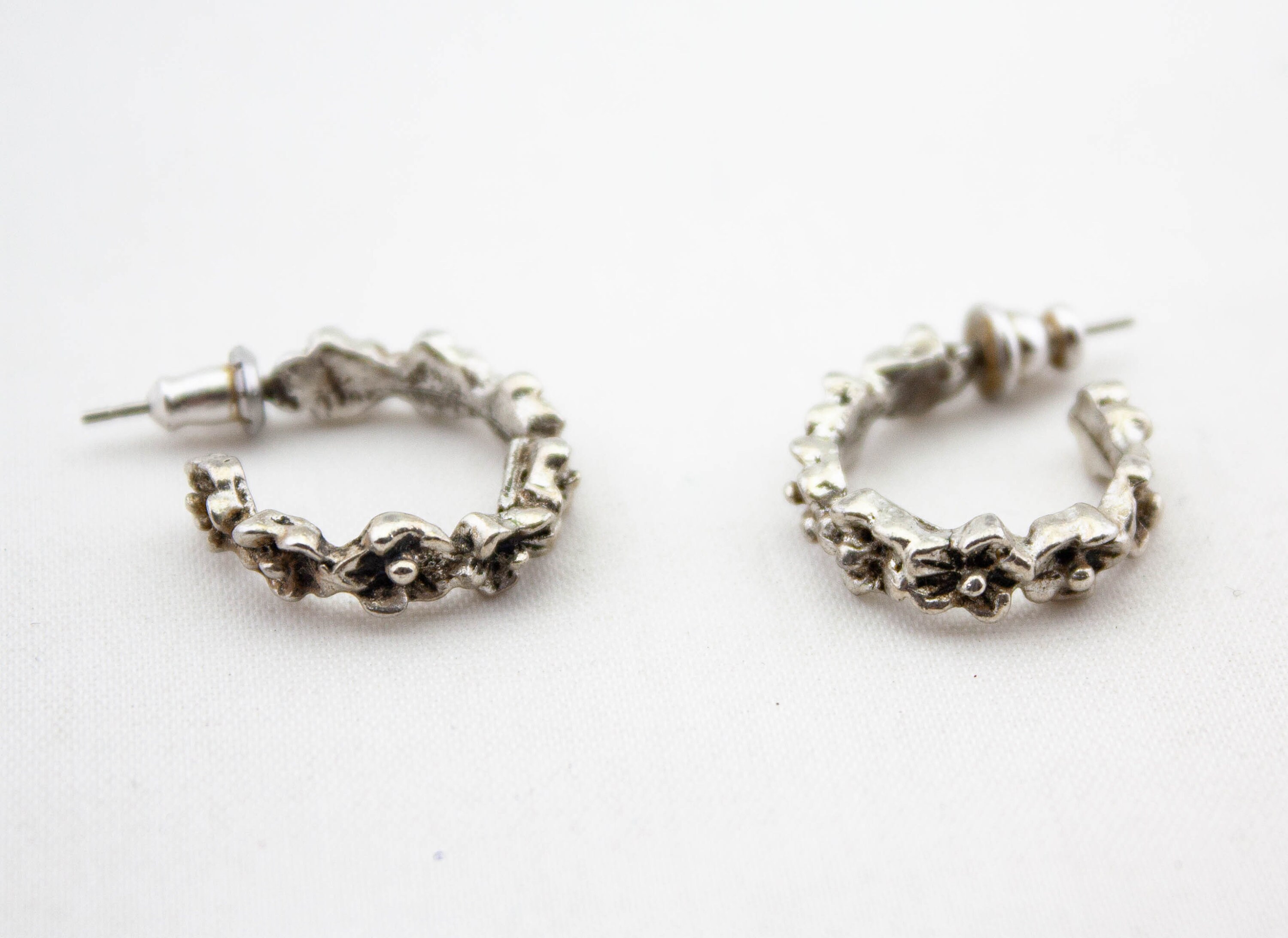 Vintage EH Signed Dark Silver Tone Metal Flower Hoop Earrings - Etsy
