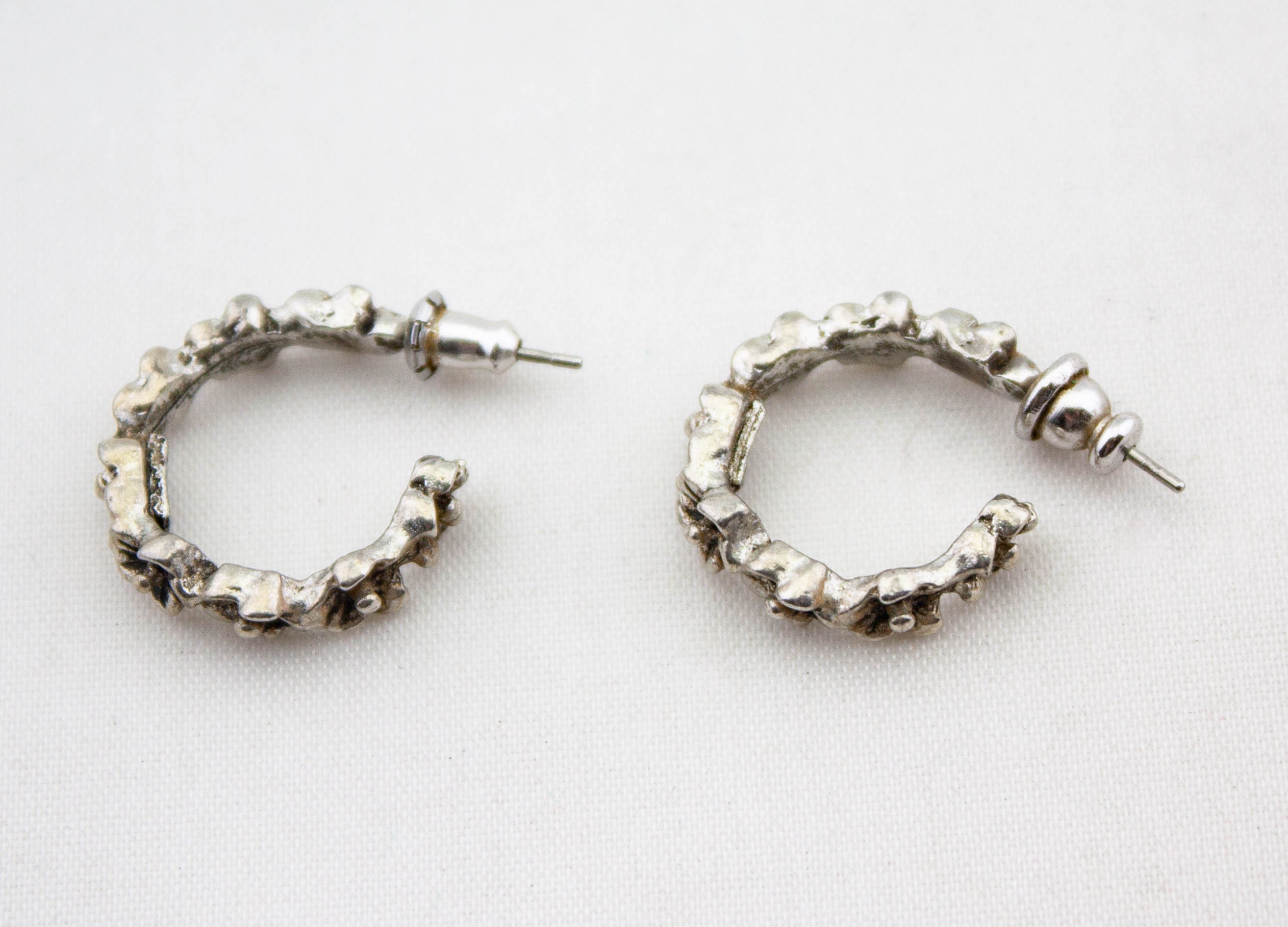 Vintage EH Signed Dark Silver Tone Metal Flower Hoop Earrings - Etsy