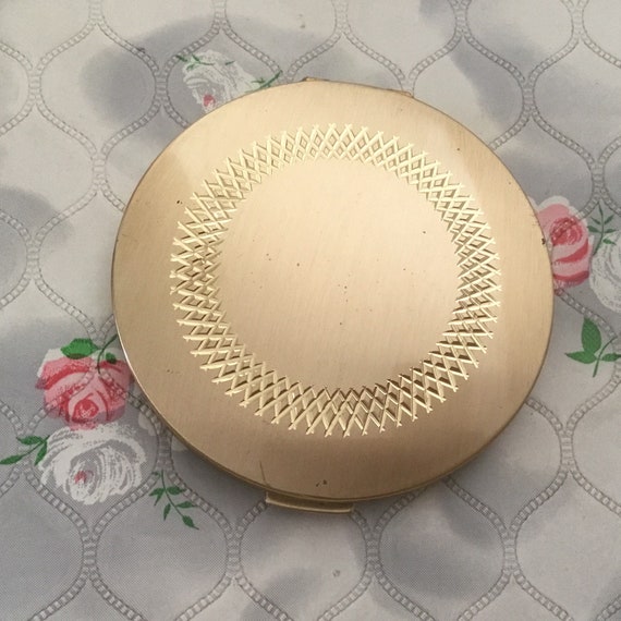 Stratton powder compact, c1970s or 1980s gold convert… - Gem