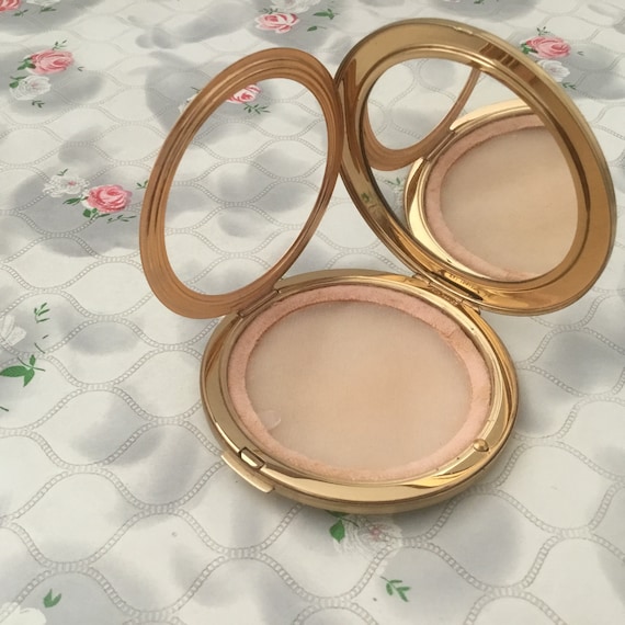 Stratton powder compact, c1970s or 1980s gold convert… - Gem