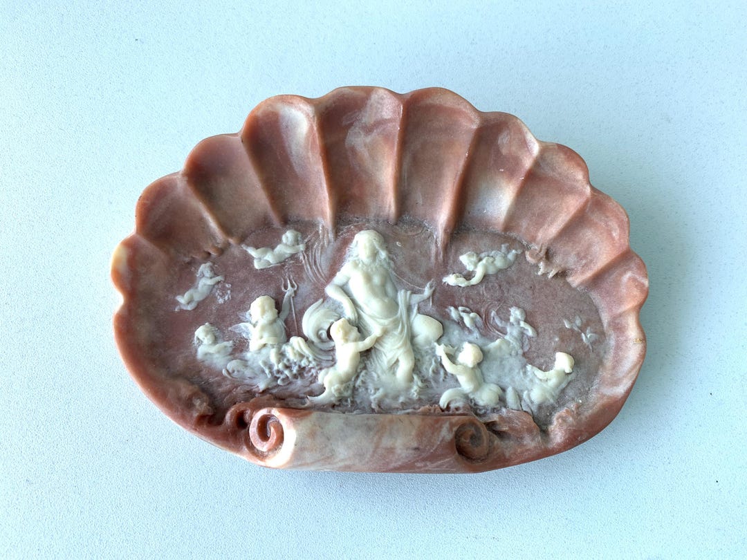 Vintage Incolay Stone Jewelry Dish With Venus and Cherubs, Clam Shell ...