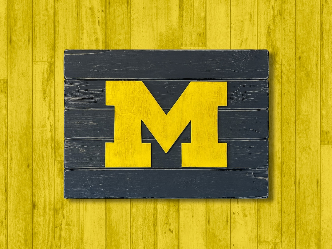 Michigan University Rustic Wall Decor / Michigan Wolverines Rustic Wall ...