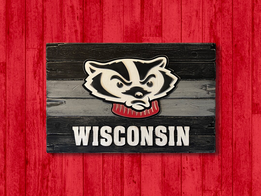 Wisconsin Badgers Rustic Wood Wall Decor / University of Wisconsin ...