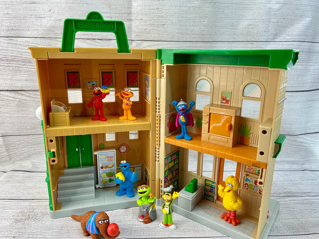 2008 Sesame Street Brownstone by Mattel Lots of Characters Included Plus Free Shipping JGC - Etsy