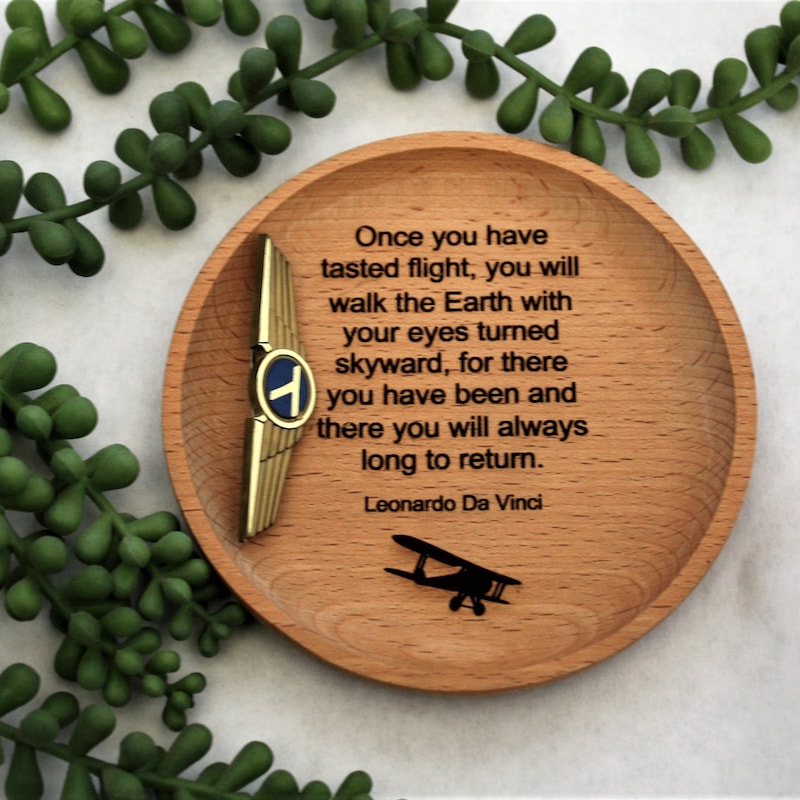 Gifts for Pilots - 60+ Gift Ideas for 2024