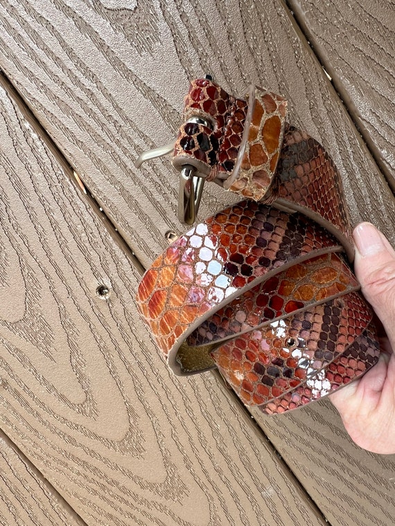 Beautiful vintage colorful snake print glossy belt - Gem