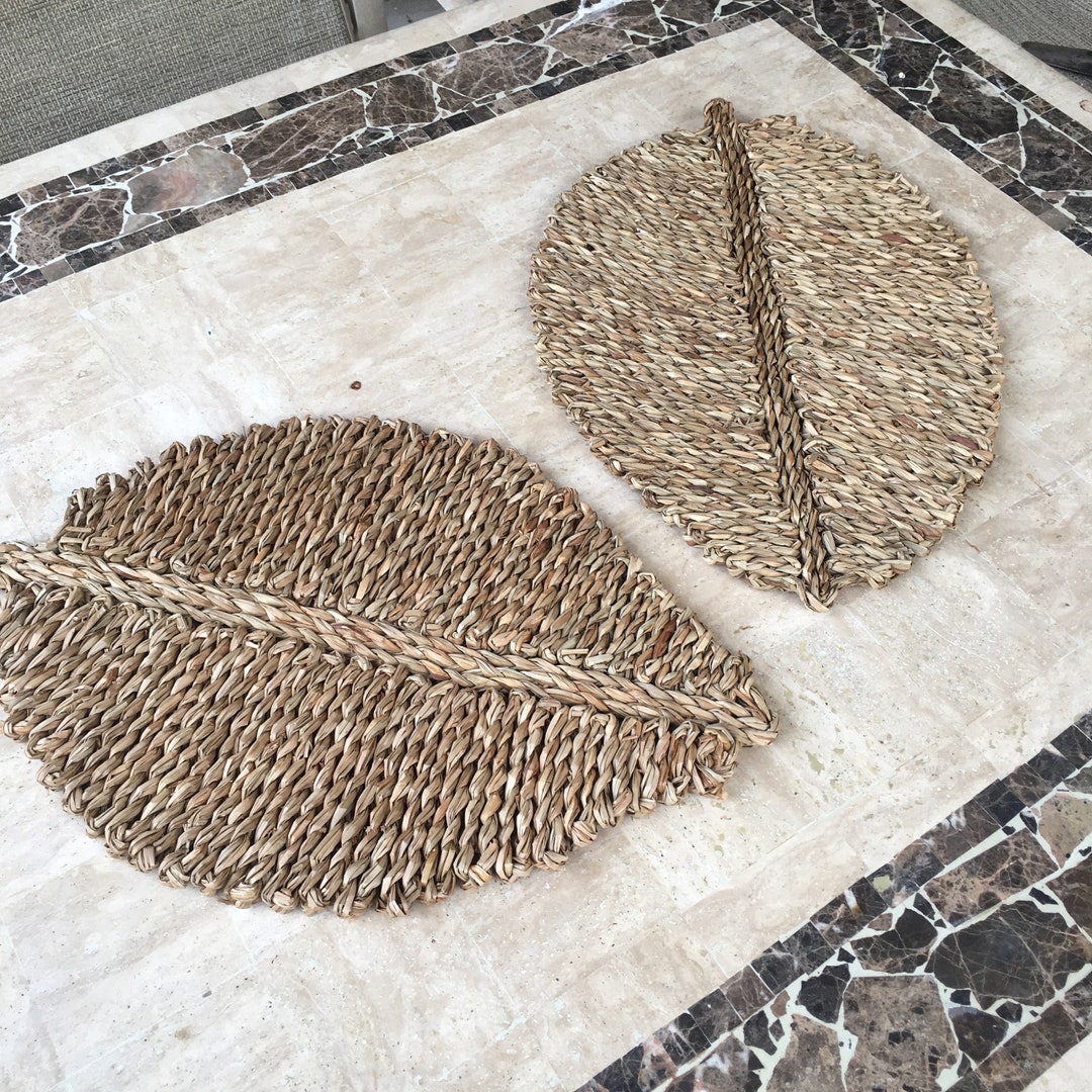 Handmade Seagrass Leaf Shape Placemat Set of 2 Natural Color Seagrass ...
