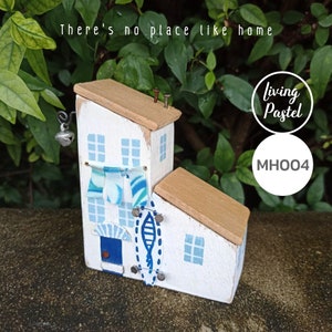 Handcrafted Rustic Wooden Mini Beach Houses With Lighthouse - Seaside ...