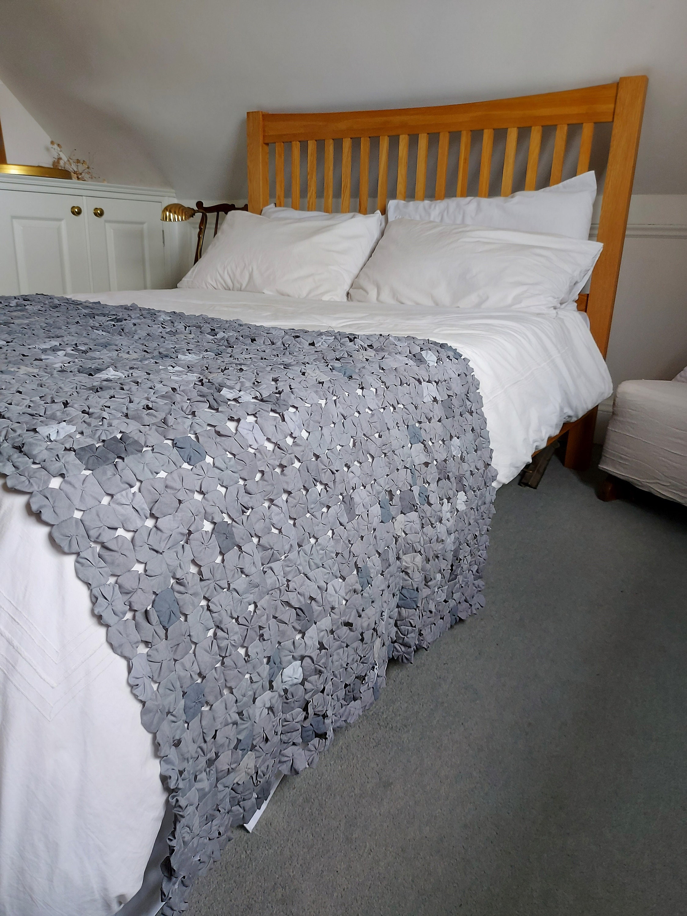 Handmade Petals/yoyo /suffolk Puff Throw or Quilt Blankets, Cotton ...