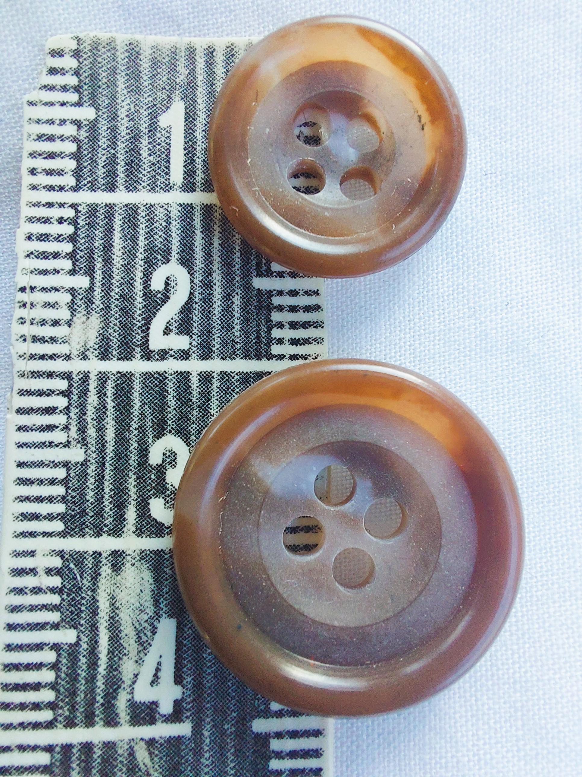 Amber Horn Buttons, High Quality Horn Buttons, 14mm 4 Hole Buttons ...