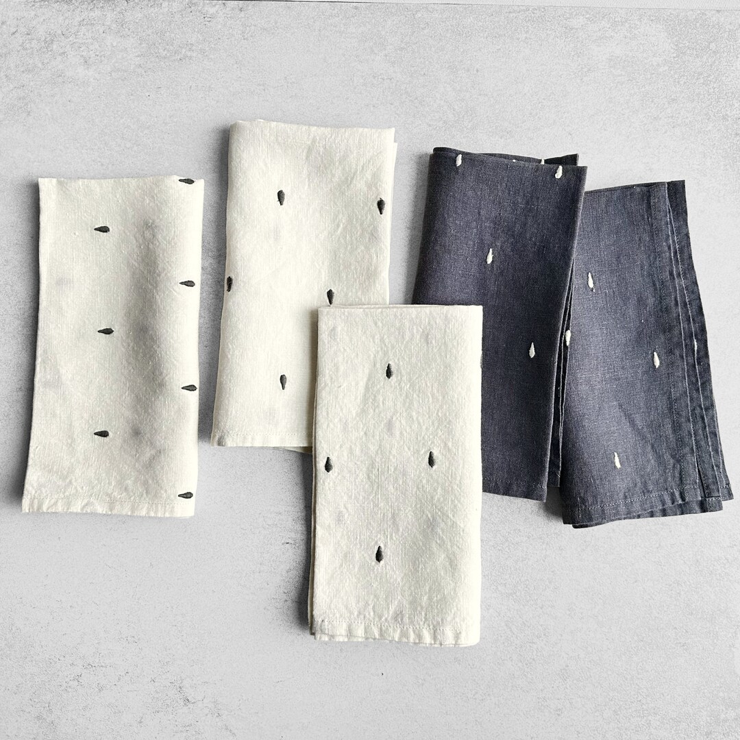 Linen Napkins With Tear Drop Embroidery / Linen Napkins set of 4 - Etsy