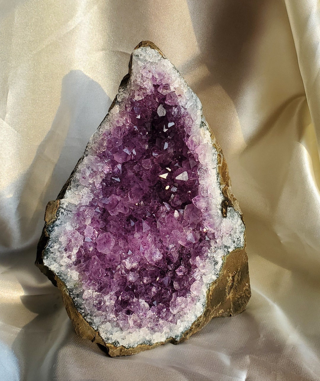 Discount Large Amethyst Geodes, Quartz Geode, Base Cut, Cathedral ...