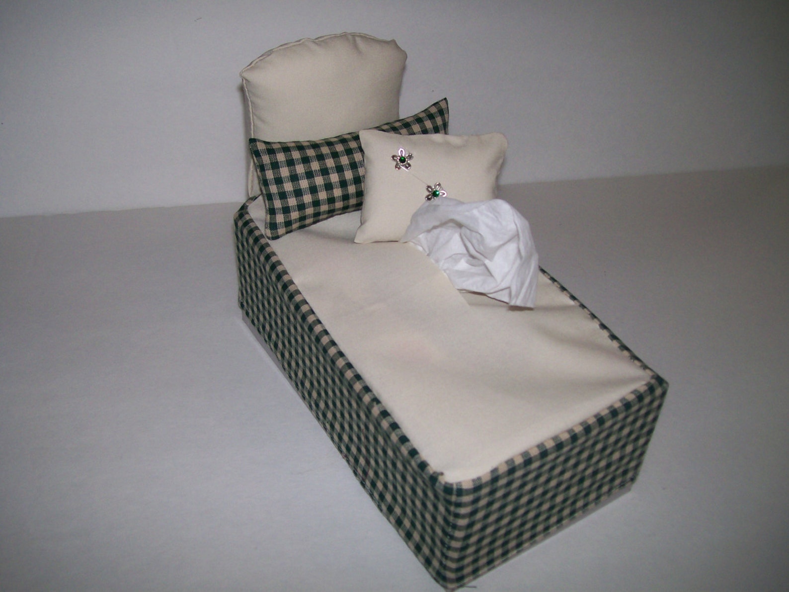 Bed Shaped Tissue Box Cover 2 Matching Pillows Green/tan | Etsy