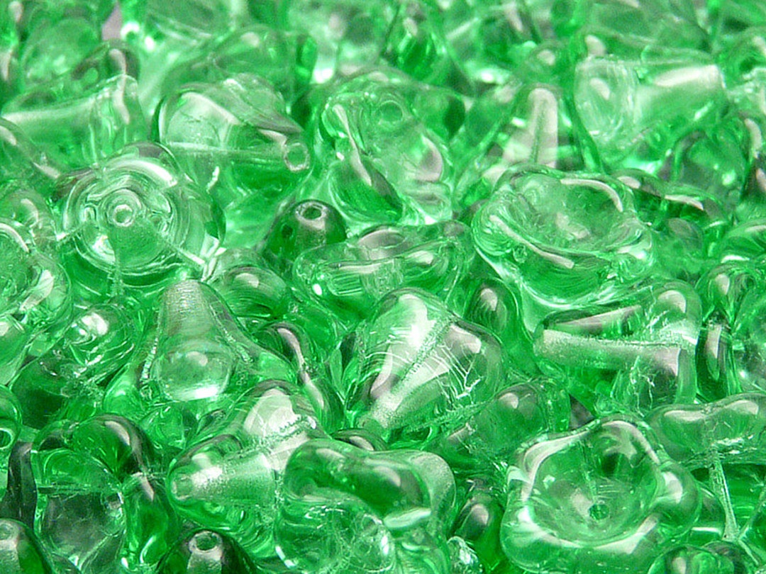 10pcs Czech Pressed Glass Bell Flower Beads 11x13 Mm Peridot Green - Etsy