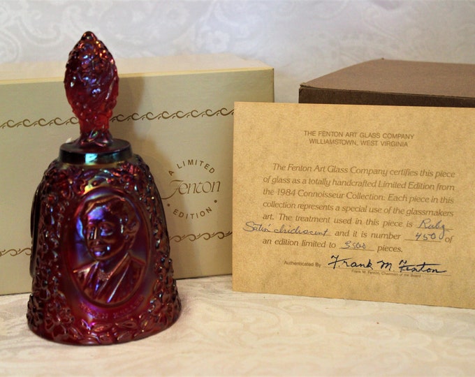 1984 Fenton Glass Famous Women Bell Connoisseur Collection #2 in ...