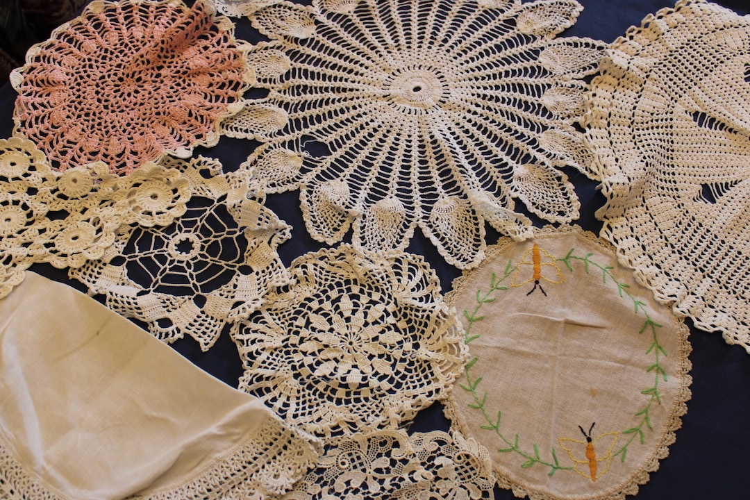 Lot of 10 Assorted Doilies Great for Crafting - Etsy
