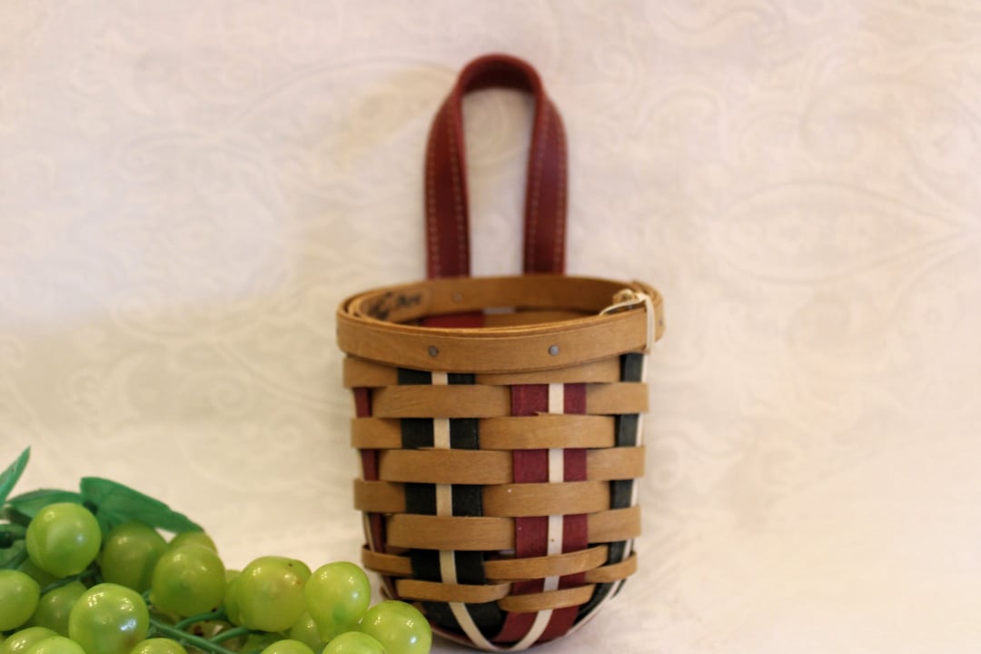 Longaberger 5" Holiday Sweets Gatehouse Hanging Basket Great for a Door ...