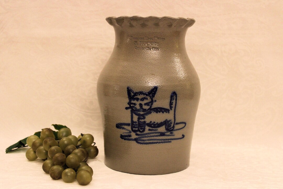 Vintage Beaumont Brothers Stoneware Pottery Utensil Vase With Pie Crust ...