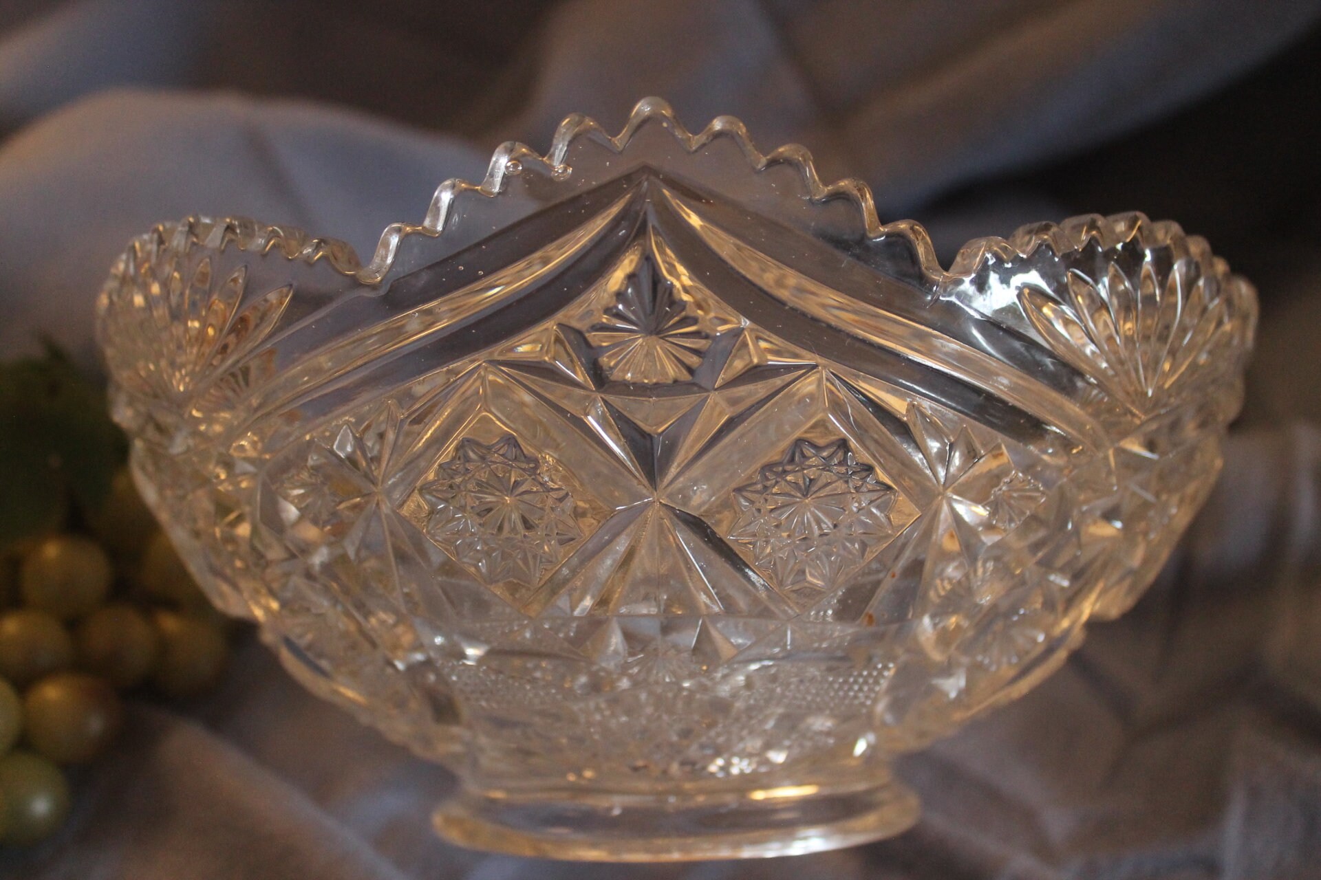 Gorgeous Antique Higbee Glass EAPG 9 Serving Bowl | Etsy