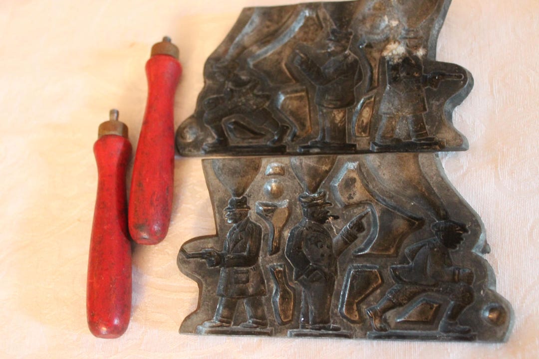 Rare Dick Tracy Lead Toy Three Figurine Mold With the Original Handles ...