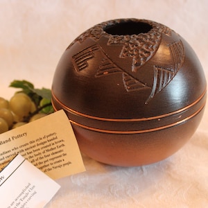 Navajo Dee Neslon Copper Band Pottery Ball Vase - Signed With Paperwork ...