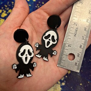 Scream Earrings Halloween Scream Mask Horror Movie Earrings - Etsy
