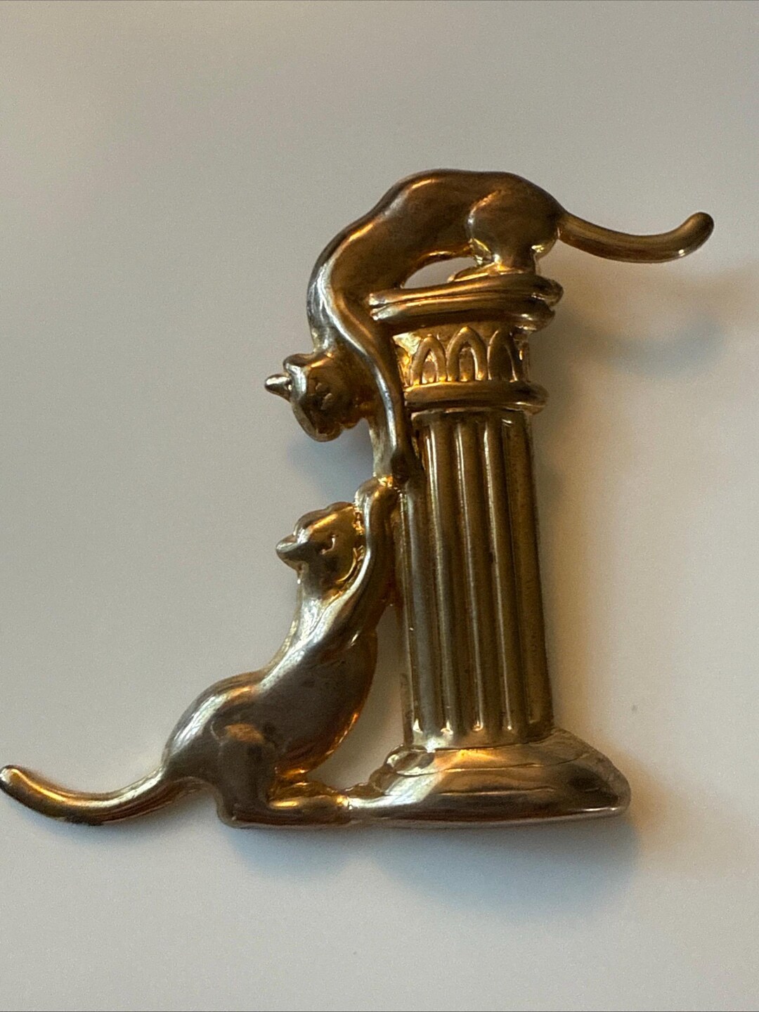 Vintage Cats on a Pillar 2.75 Inch Brooch - Etsy