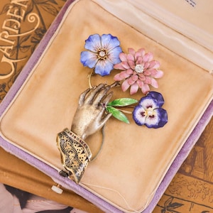Victorian Hand Brooch of 14k Gold - Etsy