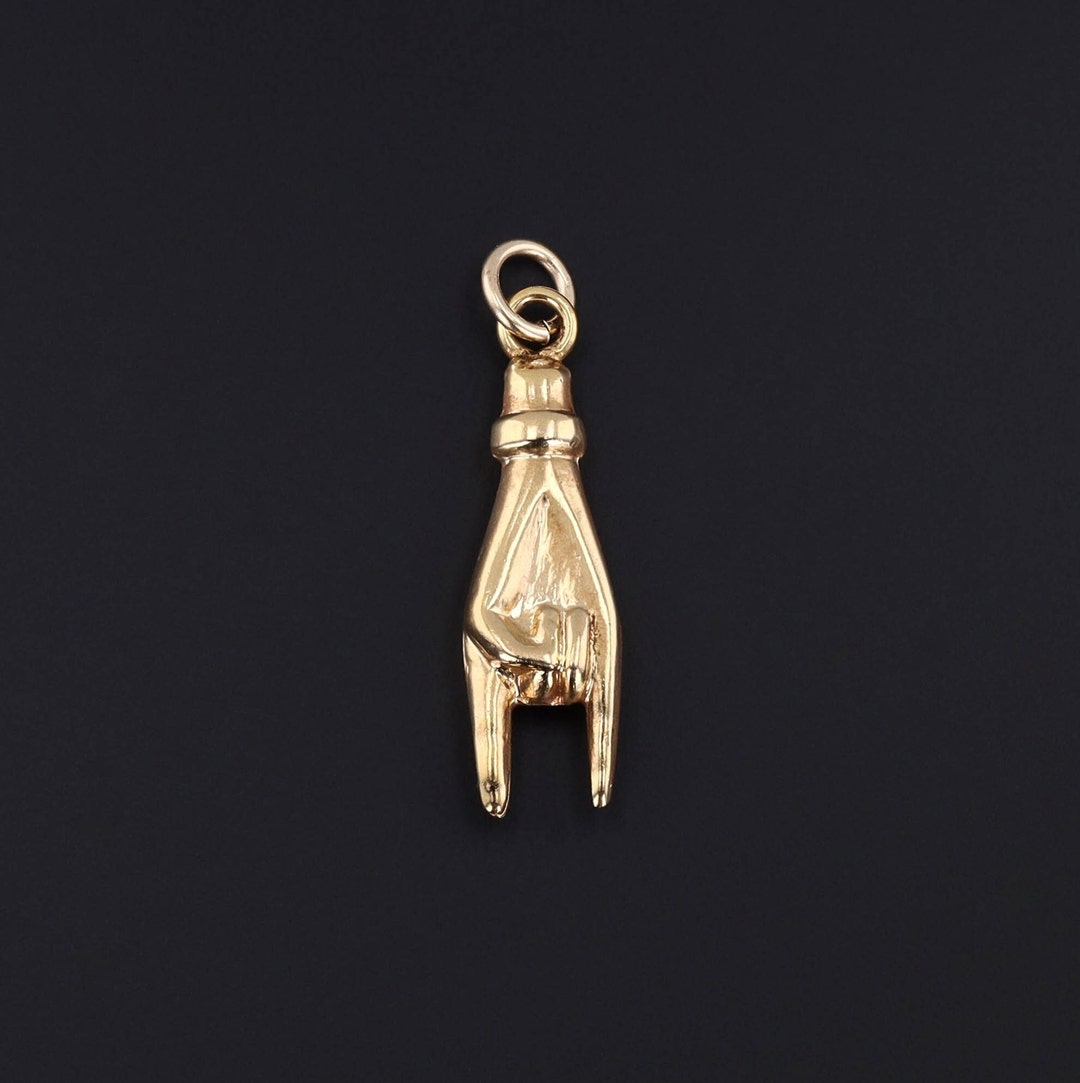 Vintage Mano Cornuto Charm of 18k Gold - Etsy
