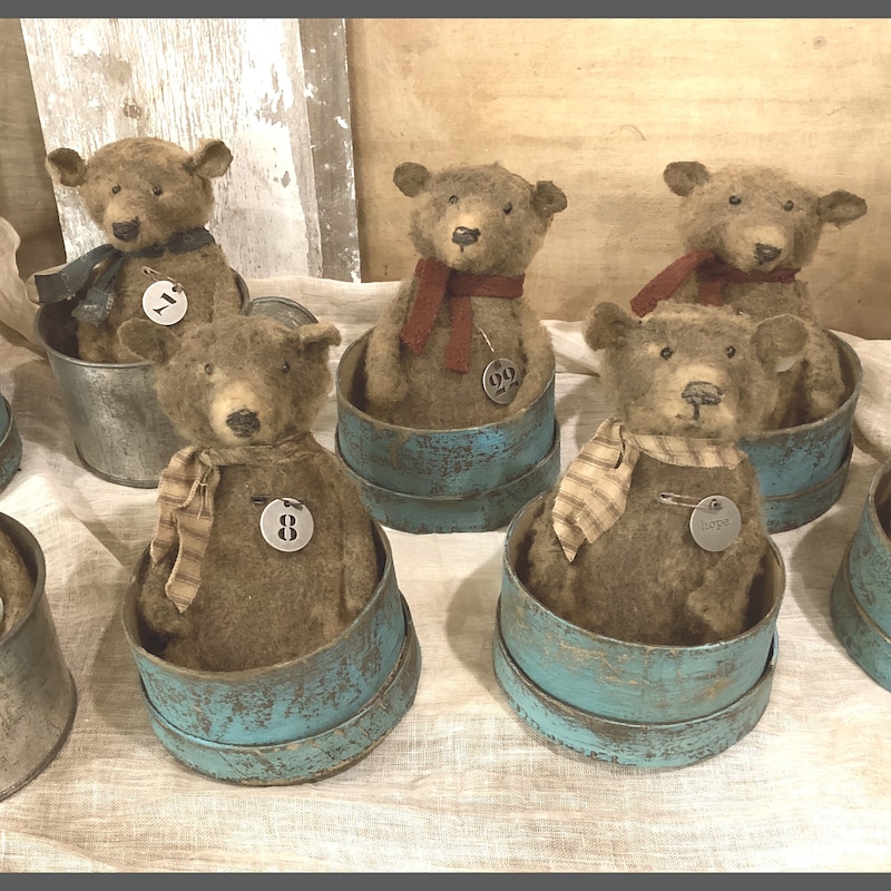 Primitive Bear - Etsy