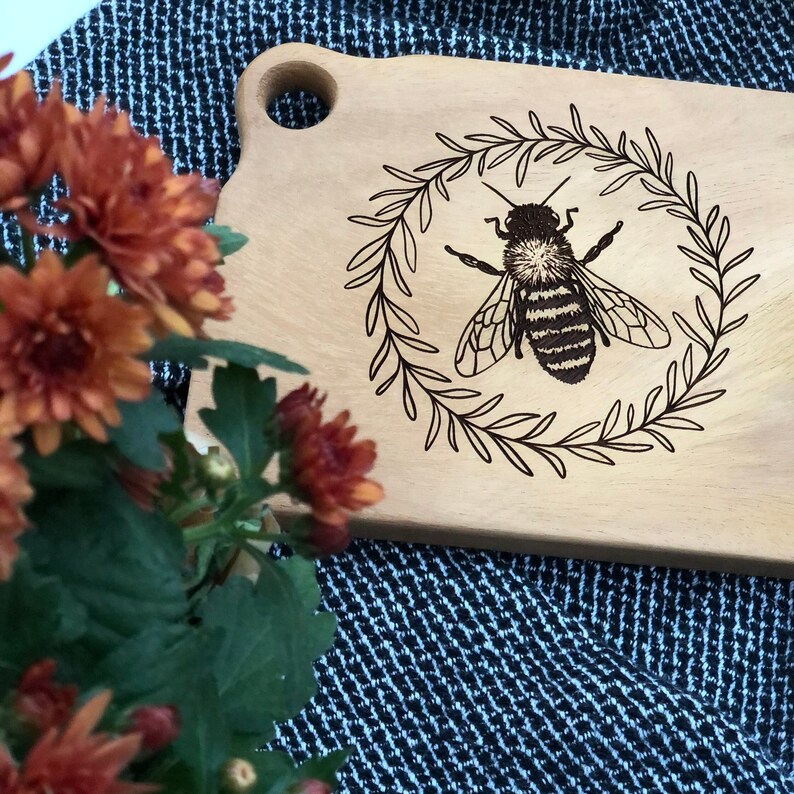 Engraved Honey Bee Charcuterie Board Wooden Cheese Board - Etsy