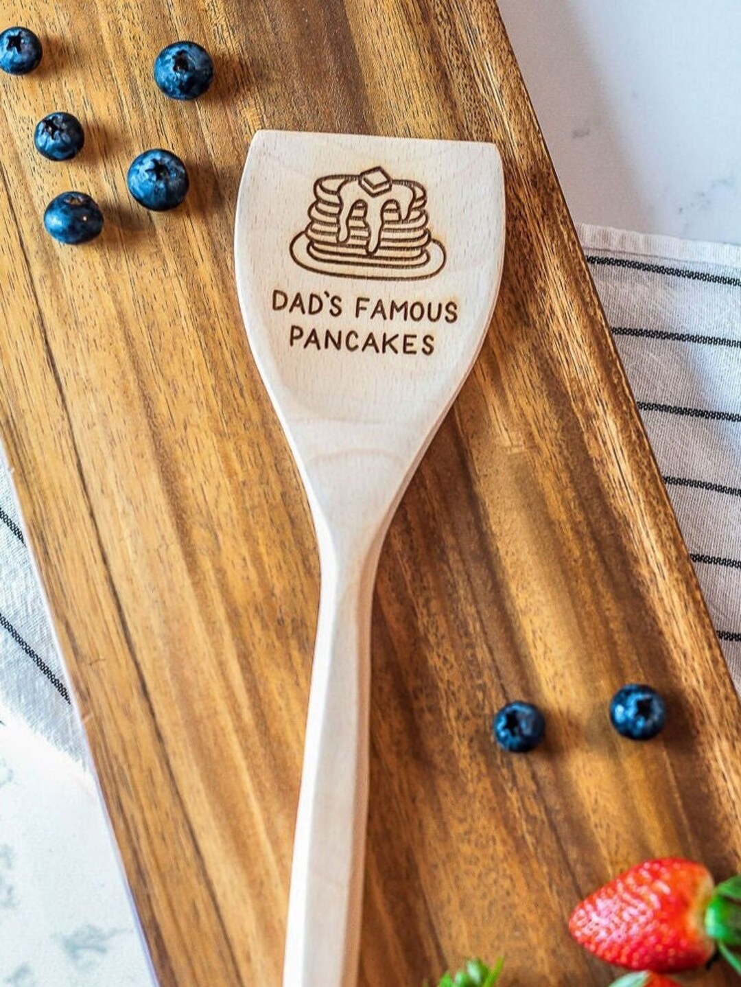 Dad's Famous Pancakes - Personalized Father’s Day Gift for Dad, Wooden ...
