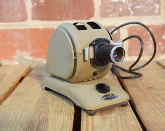 Vintage projector | Etsy