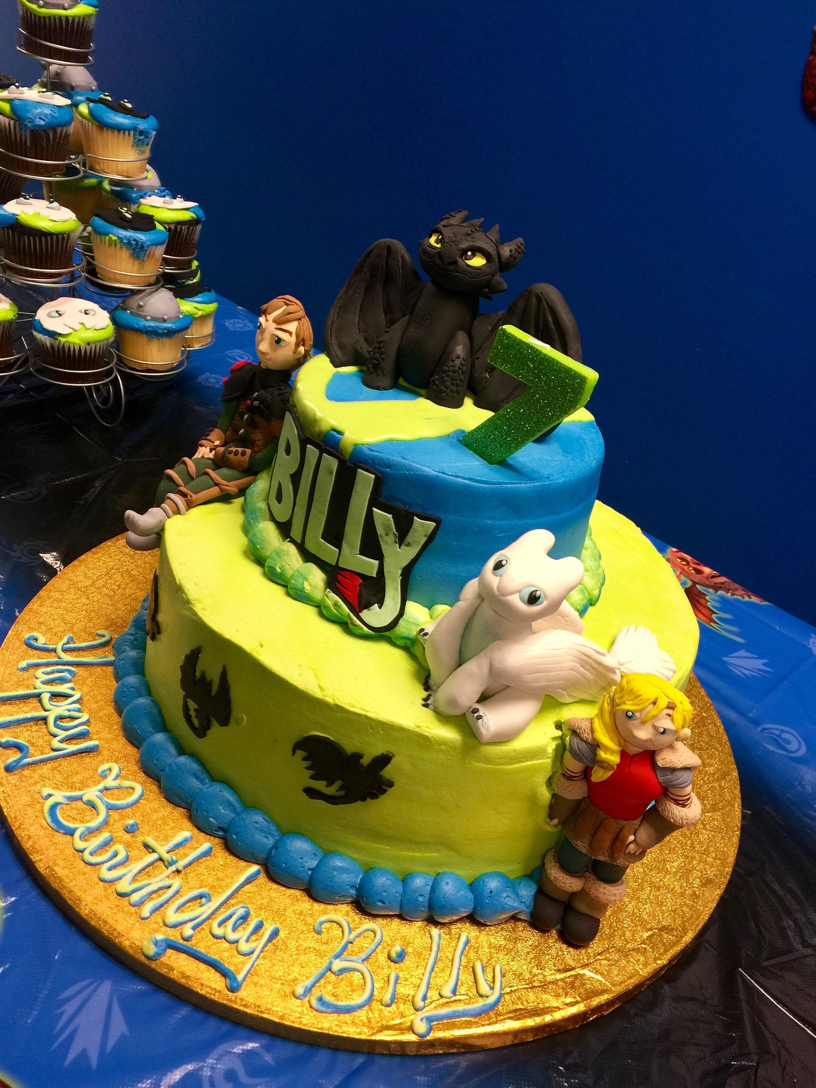 How to Train a Dragon Toothless and Light Fury Cake Toppers - Etsy