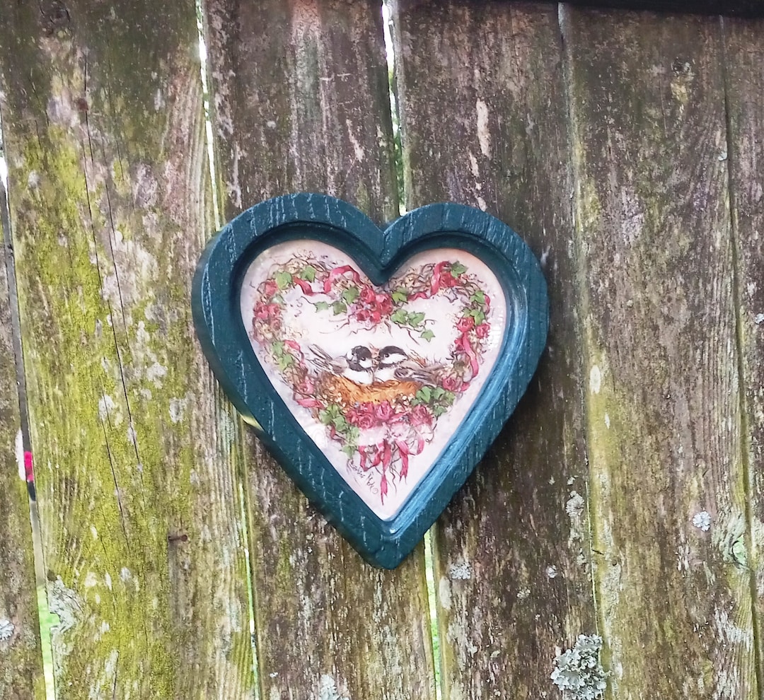 Vintage Chickadee Print in Heart Shaped Homco Frame - Etsy