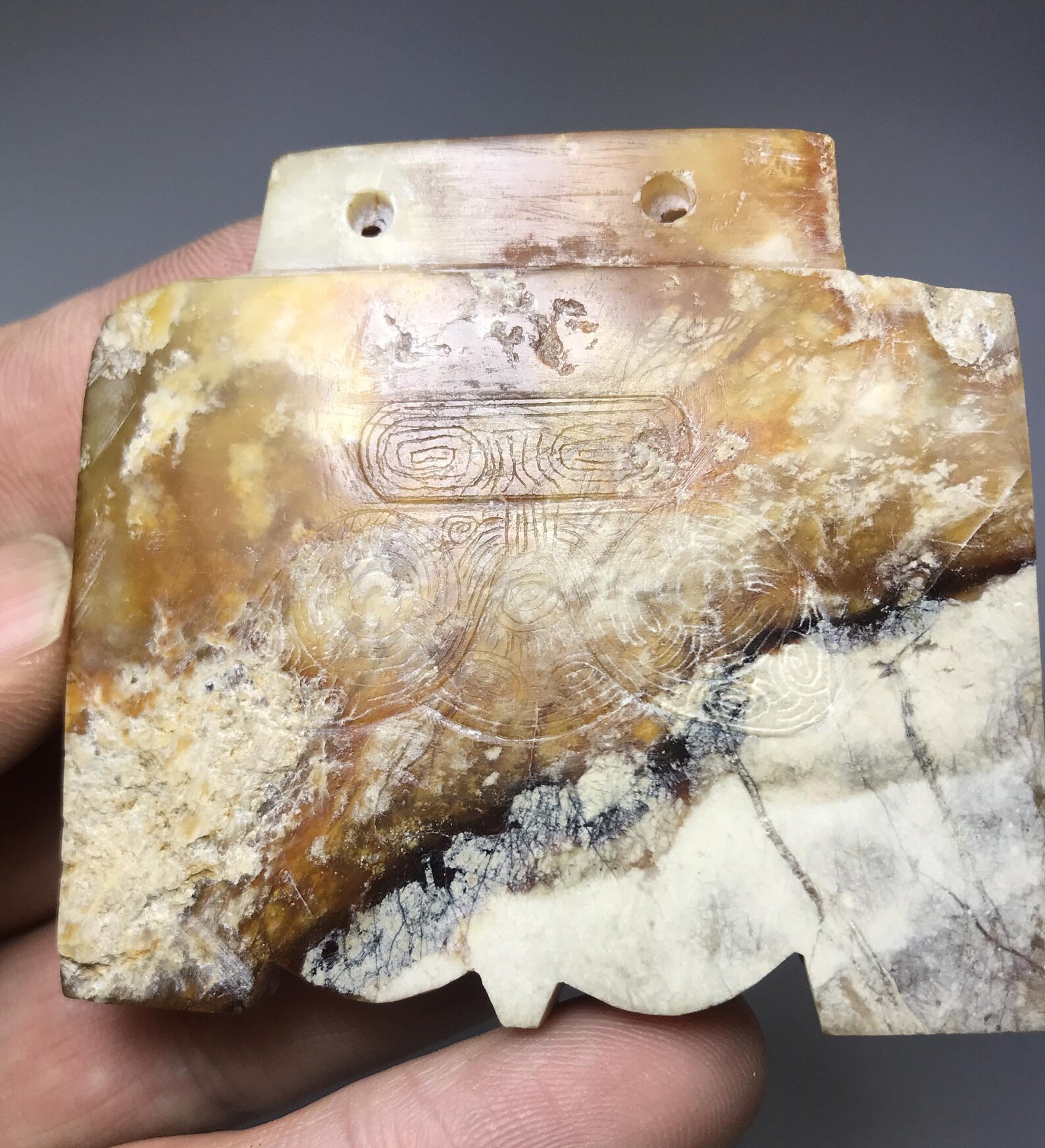 Rare and Unusual Neolithic Period 'liangzhu Culture' Hat-form Jade ...