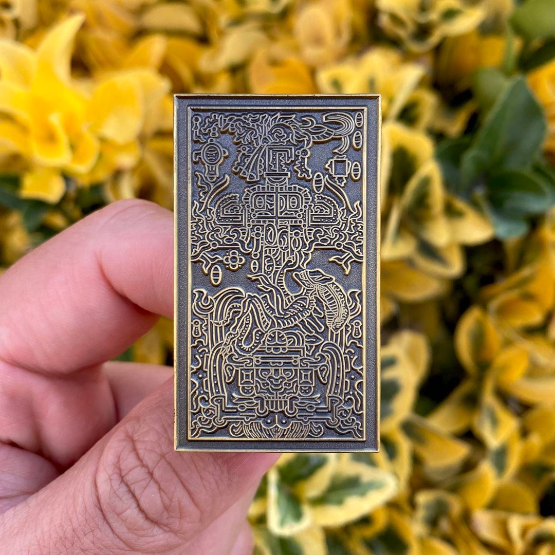 Rise of the Mayan Xenomorph Enamel Pin Jessejfr X Pinplugged Collab ...