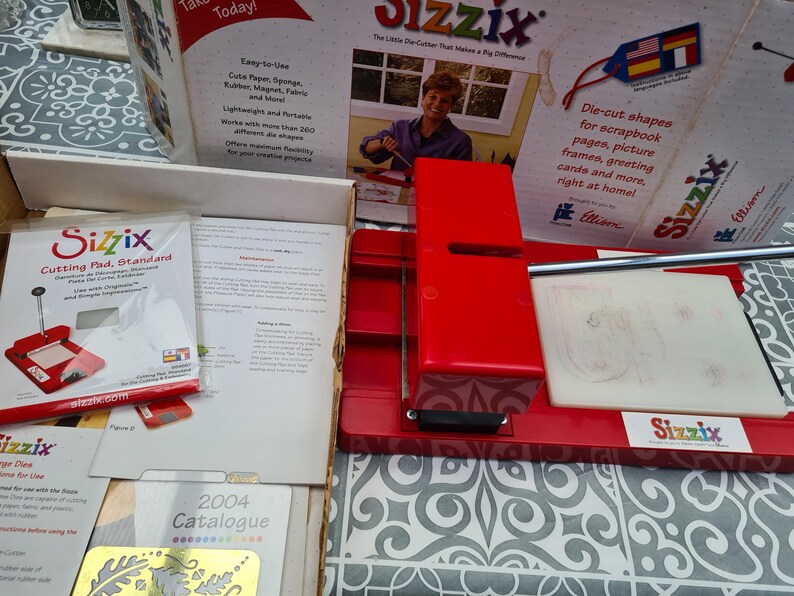 Sizzix Original Big Red Die Cutting Machine Plus Dies - Etsy