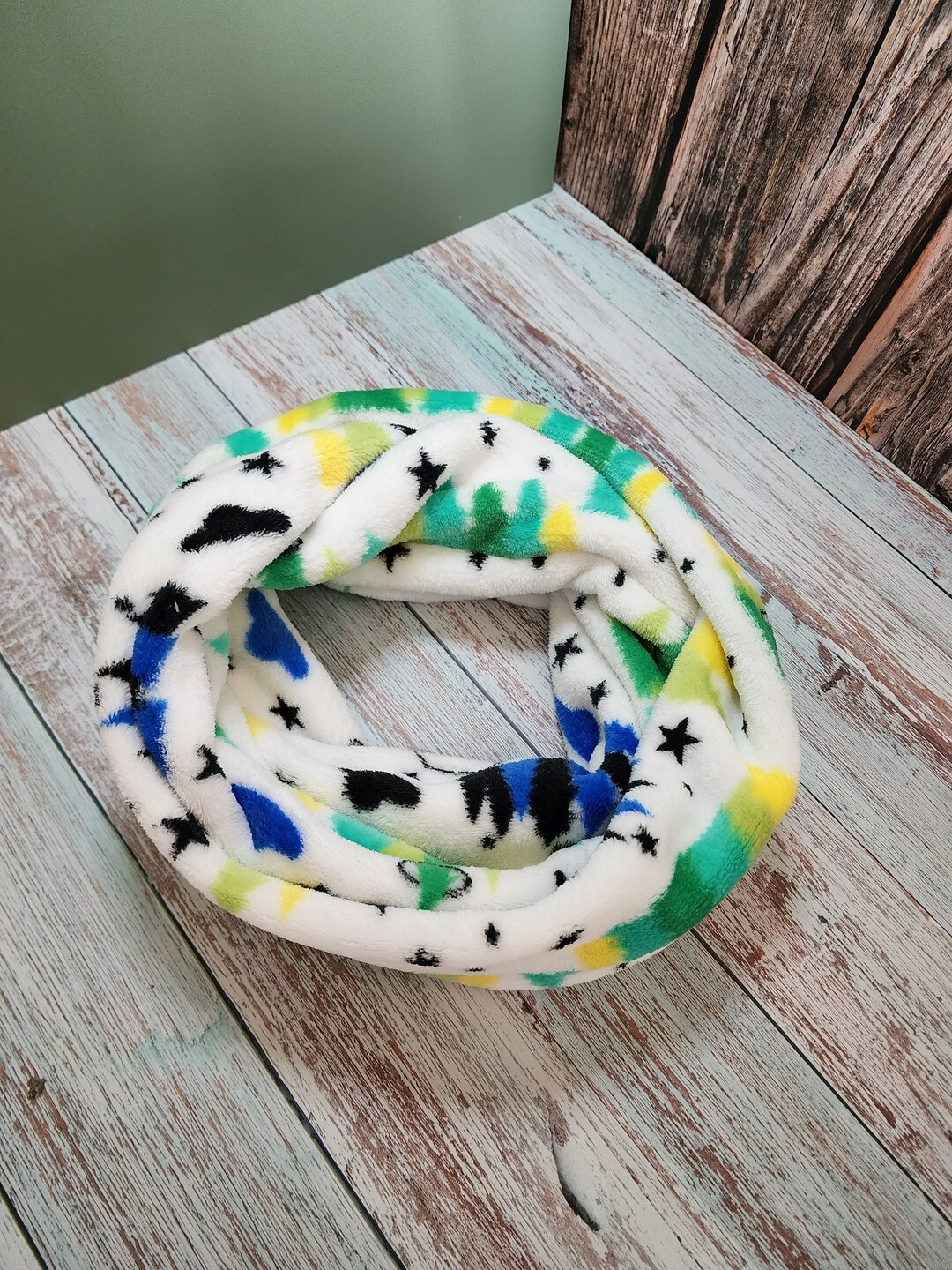 UFO or UAP Alien Flying Saucer Fuzzy Infinity Scarf - Etsy