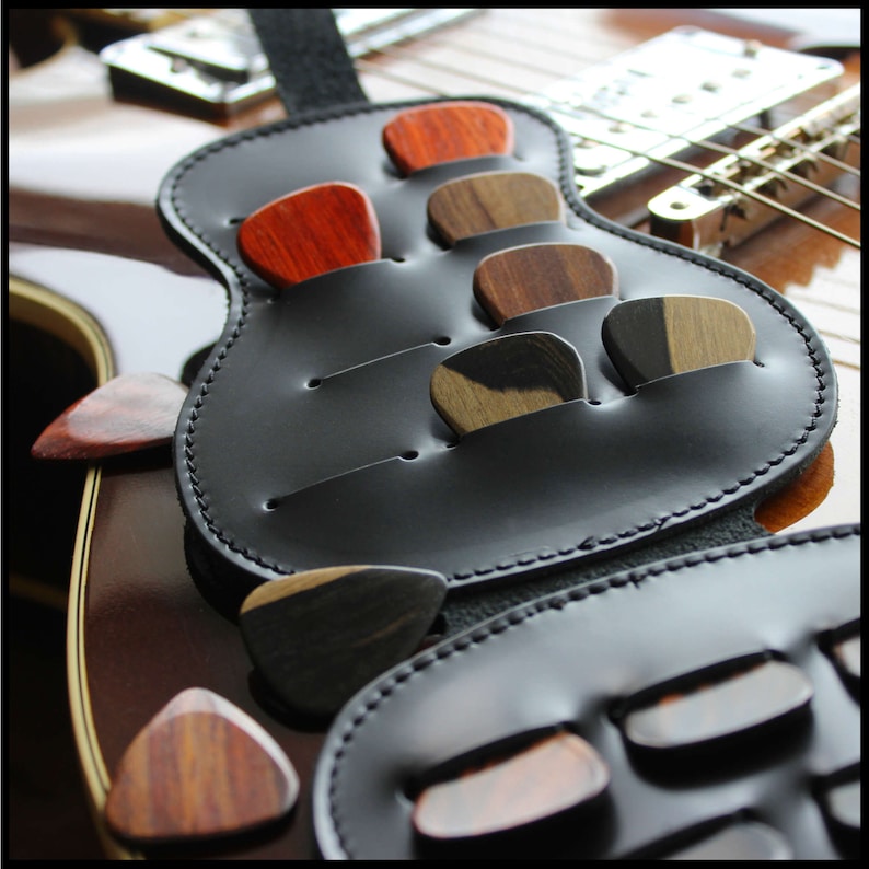 Leather Guitar Pick / Plectrum Wallet - Holds 18 Guitar Picks - Timber ...