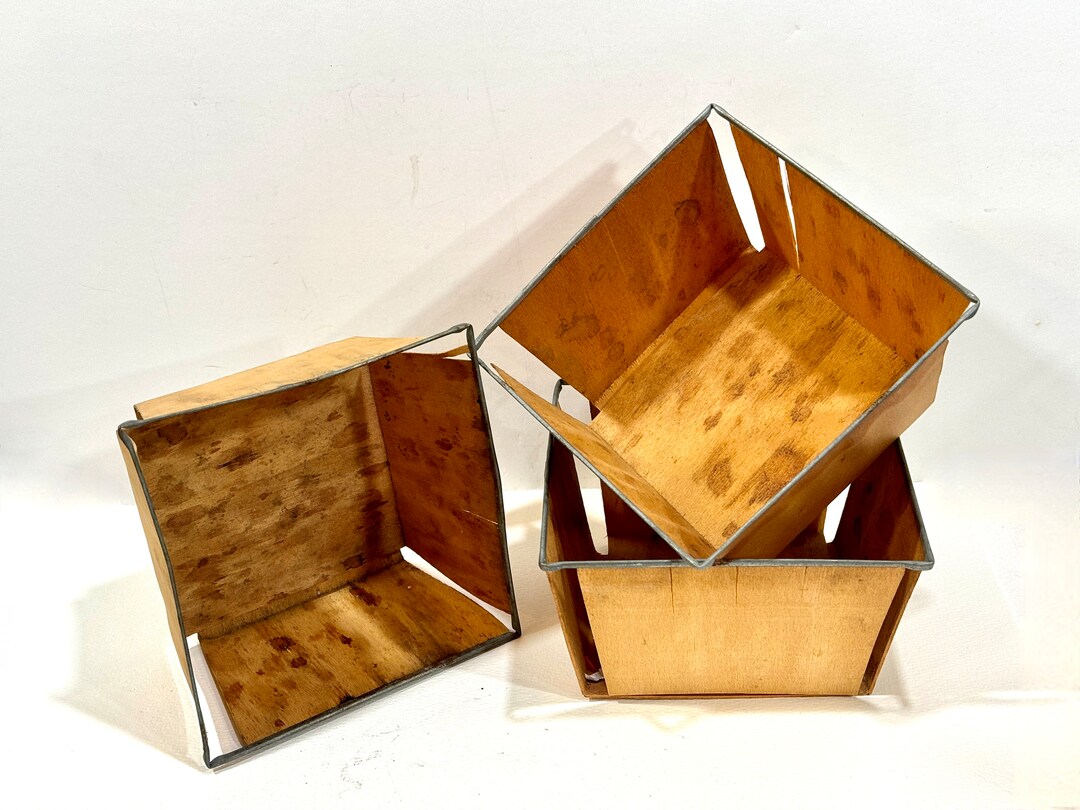 Vintage Berry Baskets, 1950s Farmhouse, Mid Century Storage, Lot of 3 ...