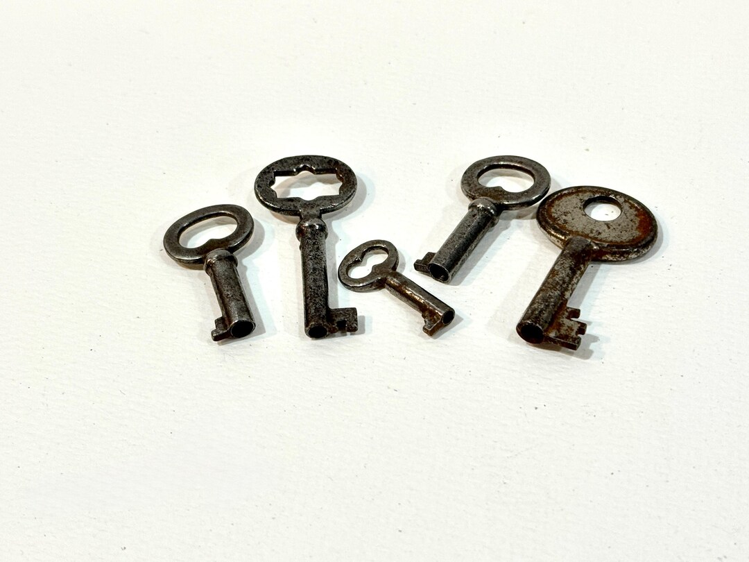 Antique Keys, Skeleton Keys, Open Barrel Keys, Lot of 5, Cabinet Key ...