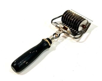 Vintage Pasta Cutter Vintage Kitchen Tools - Etsy